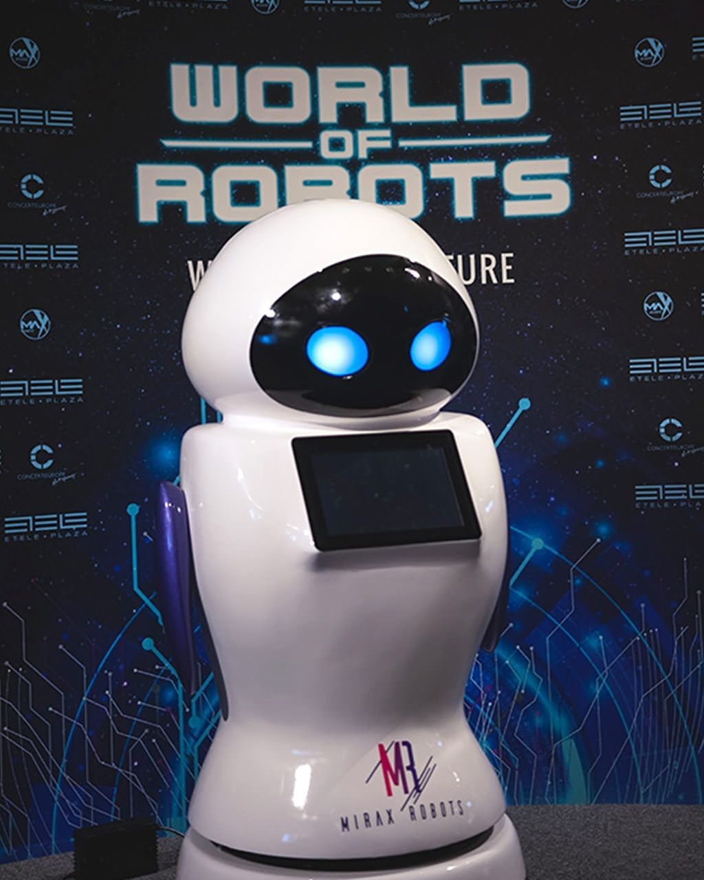 Με μεγάλη επιτυχία ολοκληρώνεται η έκθεση World of Robots, στις 4 ...